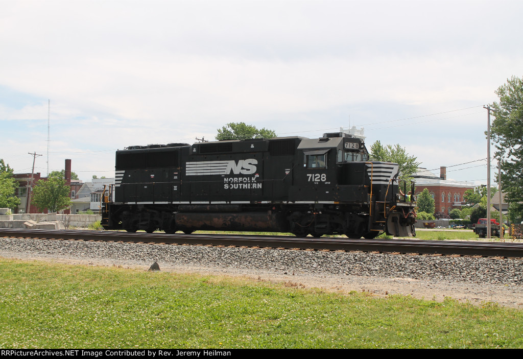 NS 7128 (8)